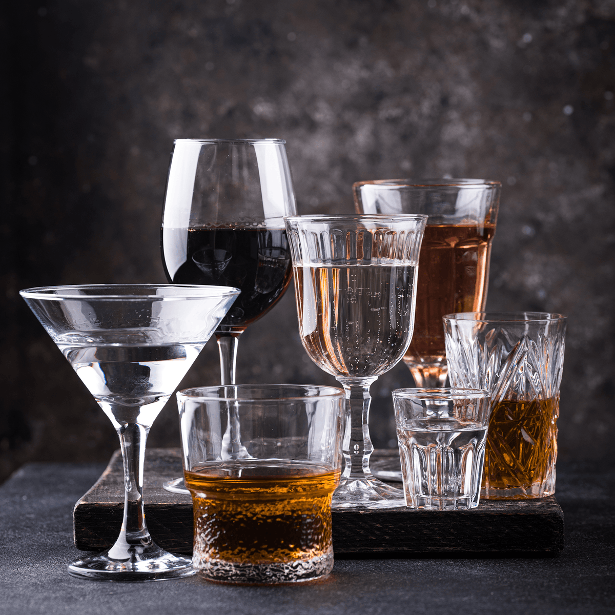 Så påverkar alkohol din hud || Allt du behöver veta – 1753 SKINCARE